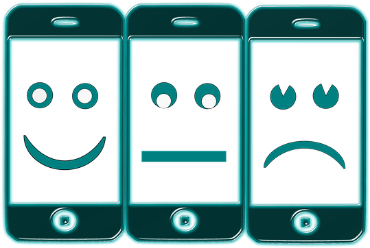 Comments - Multiple Cartoon Phones Clipart - Large Size Png Image - PikPng