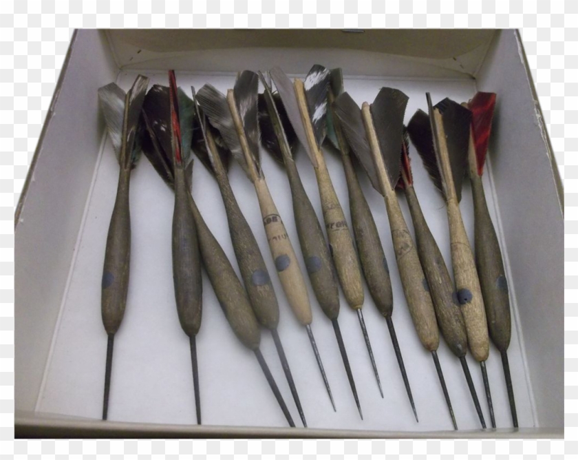Turkey Feather Tournament Darts Set Of 12 Made In Belgium - Arrow ...
